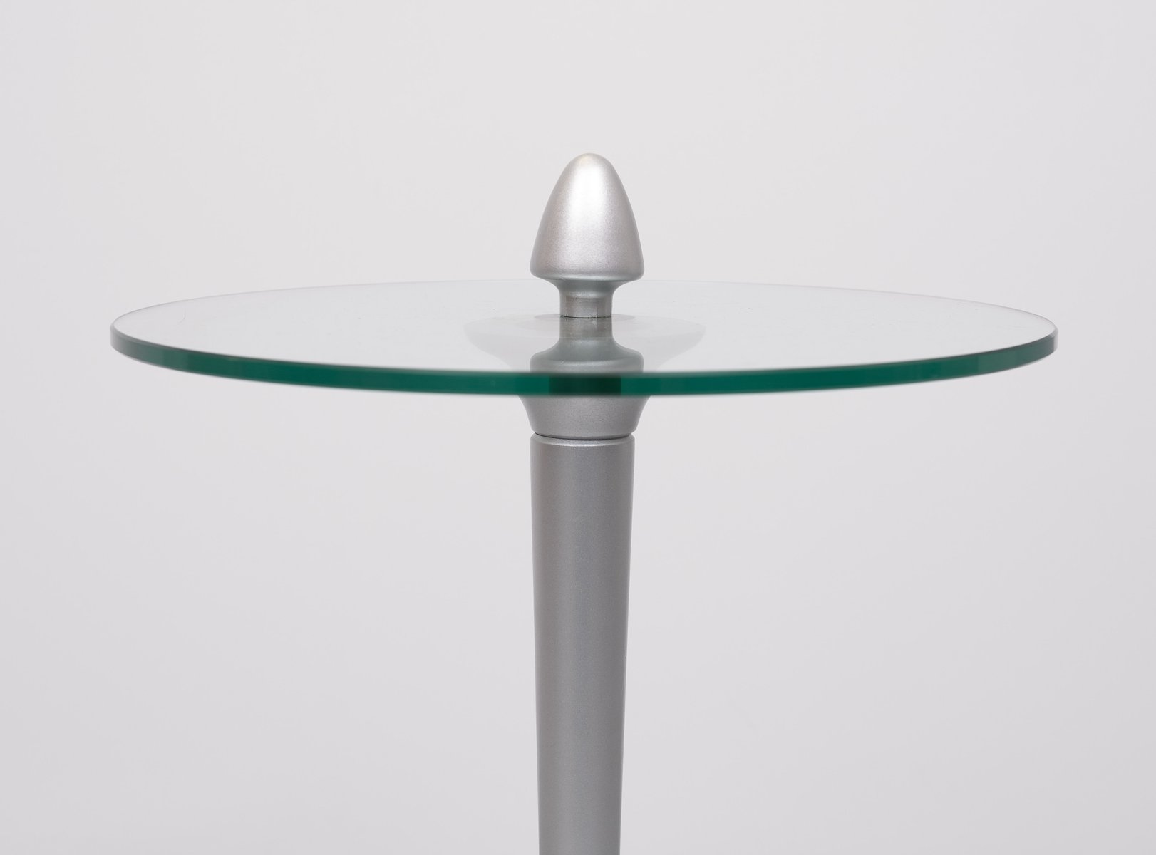 Postmodern Round Glass Side Table, 1980s for sale at Pamono