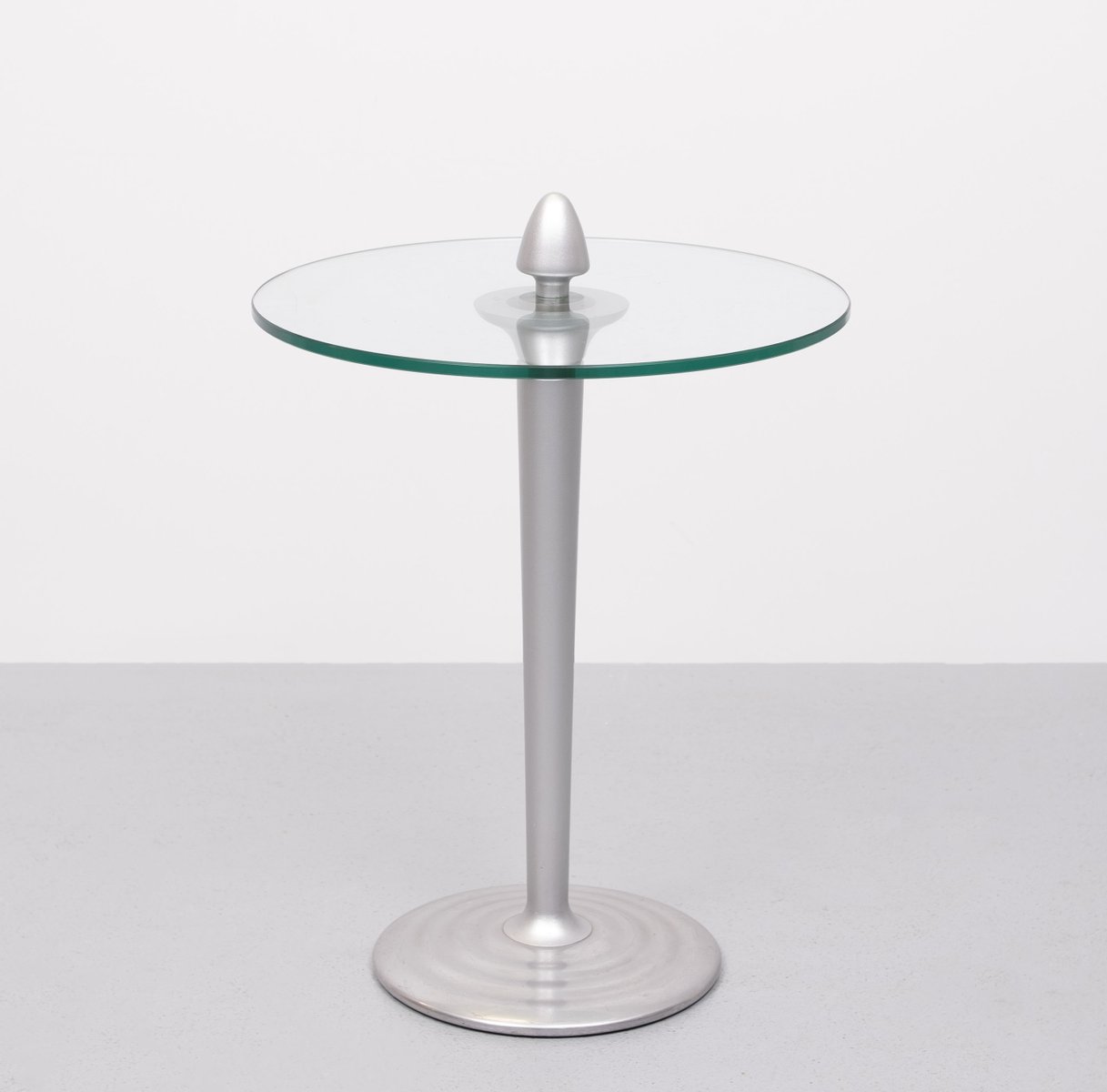 Postmodern Round Glass Side Table, 1980s for sale at Pamono