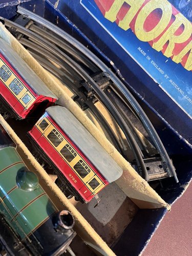 Clockwork Train Set in Box from Hornby, Set of 6 for sale at Pamono