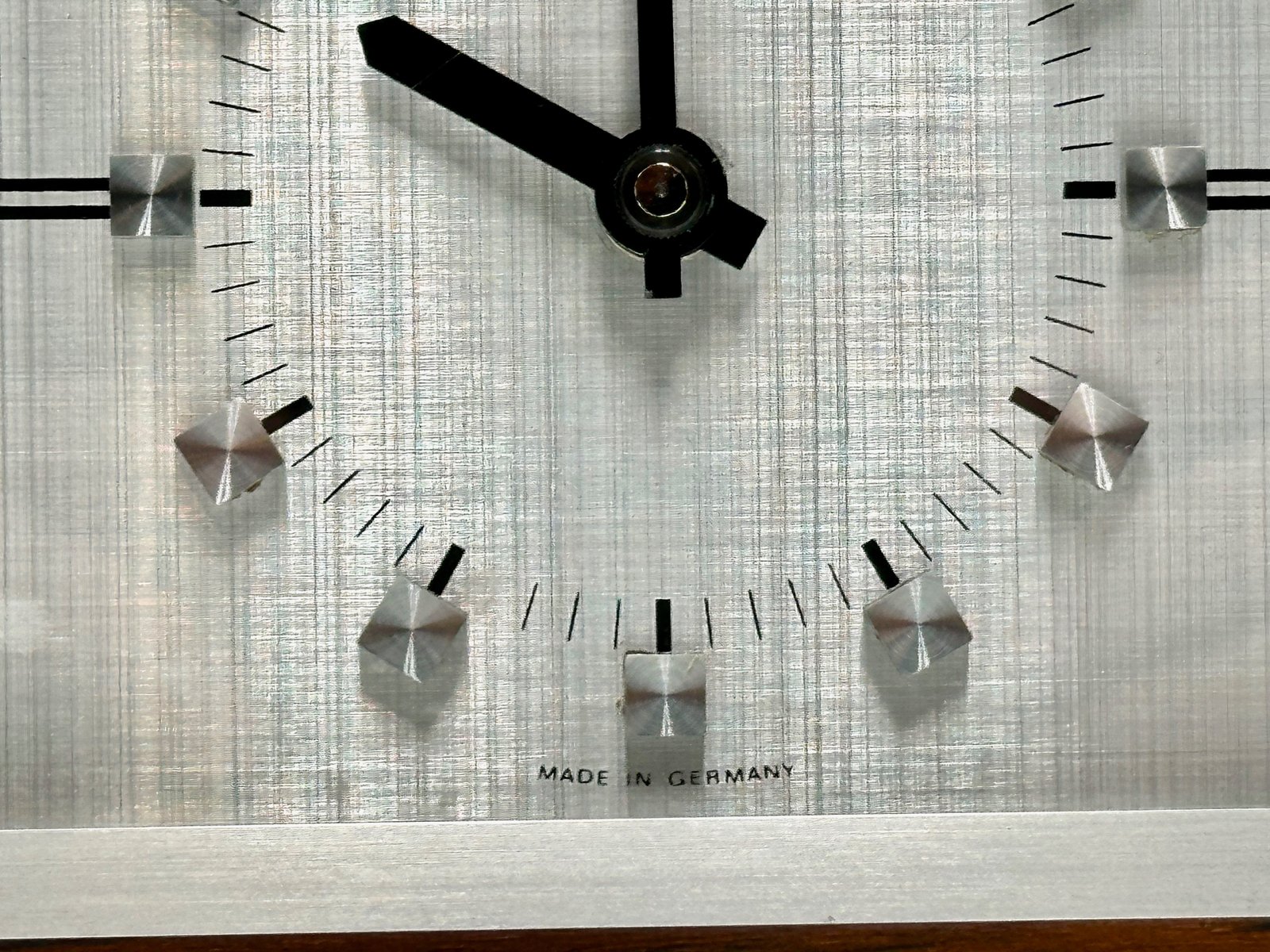 Mid-Century Electric Desk Clock from Mauthe, 1950s for sale at Pamono