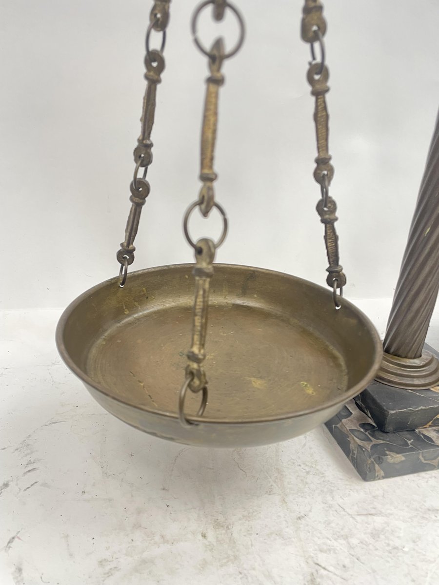 Vintage Bronze and Marble Scale, 1920s for sale at Pamono