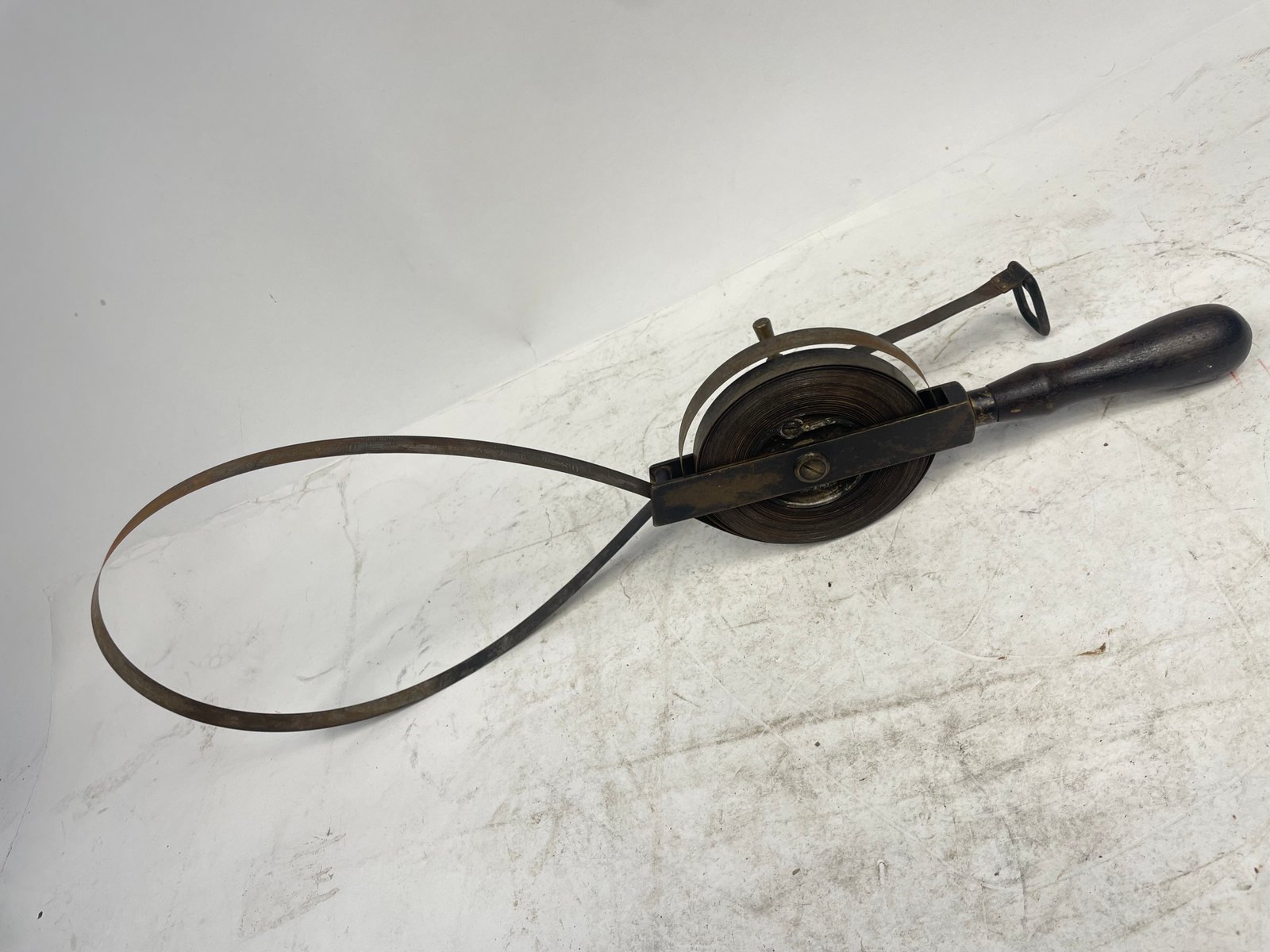 Antique Tape Measure in Metal and Brass, 1930s for sale at Pamono