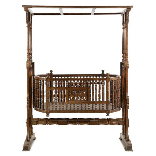 20th Century Wooden Cradle for sale at Pamono