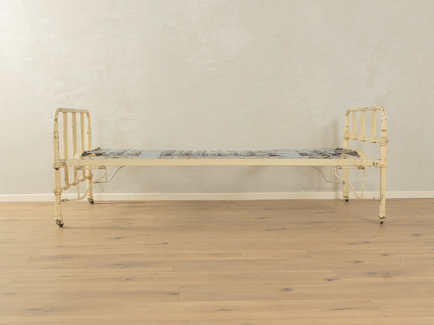 Antique Single Bed, 1920s for sale at Pamono