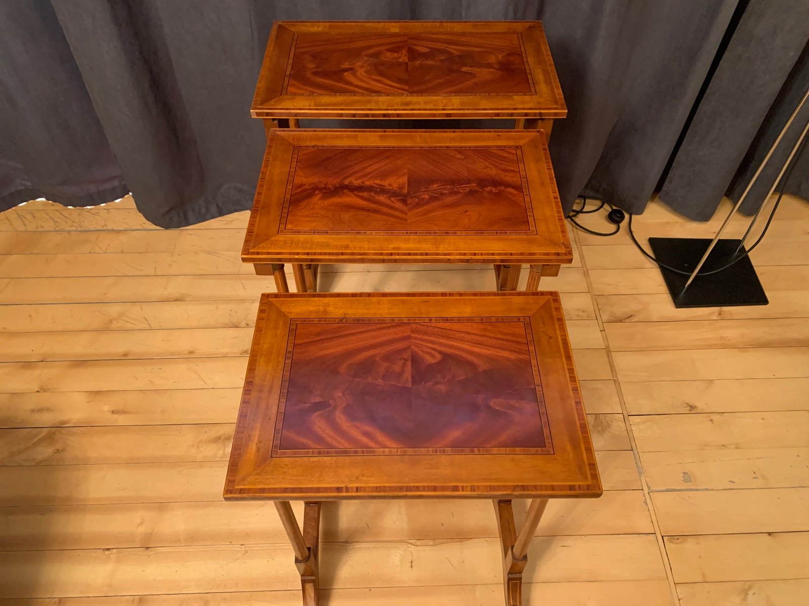 20th Century Edwardian Tables, 1890s, Set of 3 for sale at Pamono