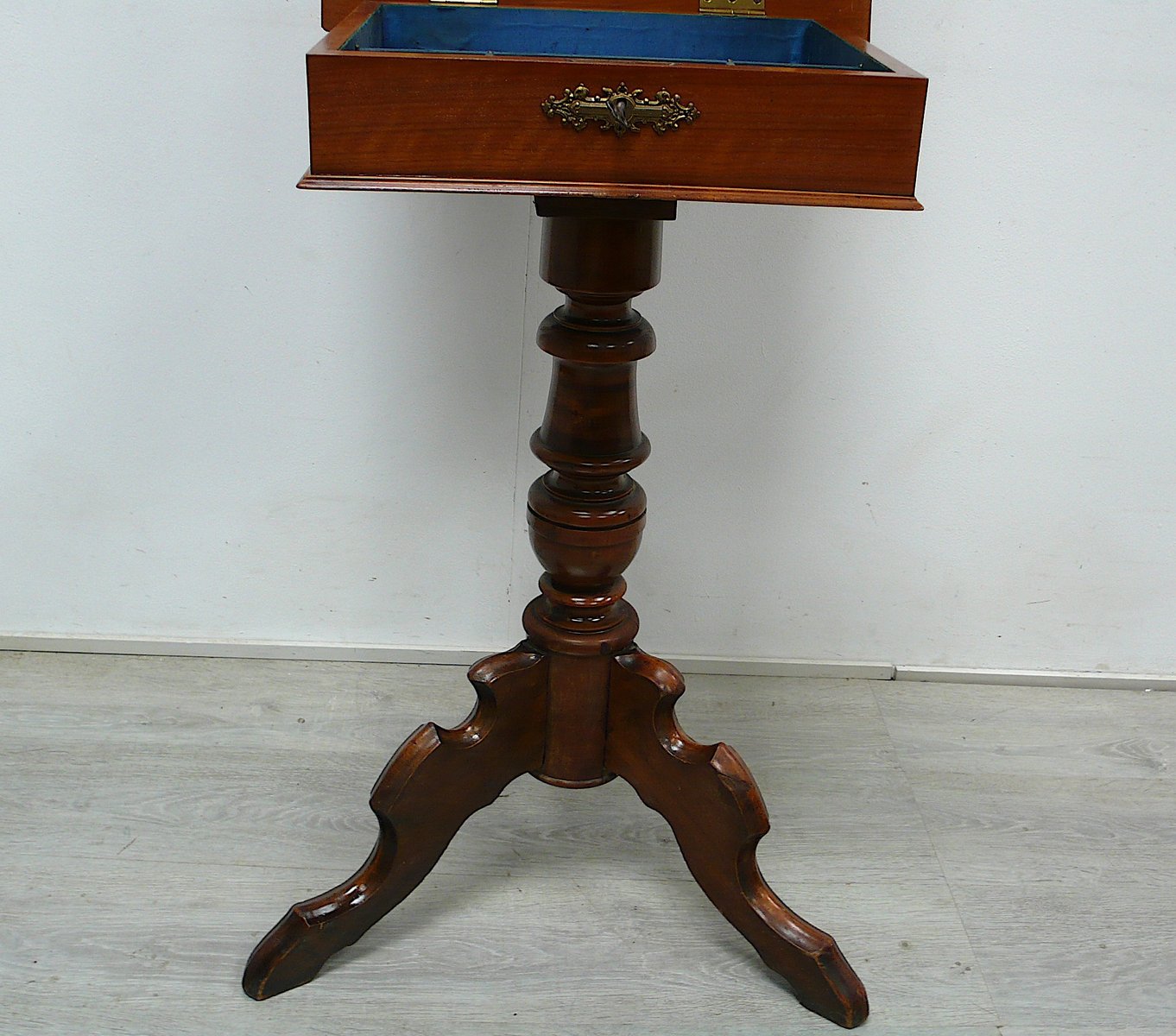 Historicism Sewing Table with Lid, 1880s for sale at Pamono