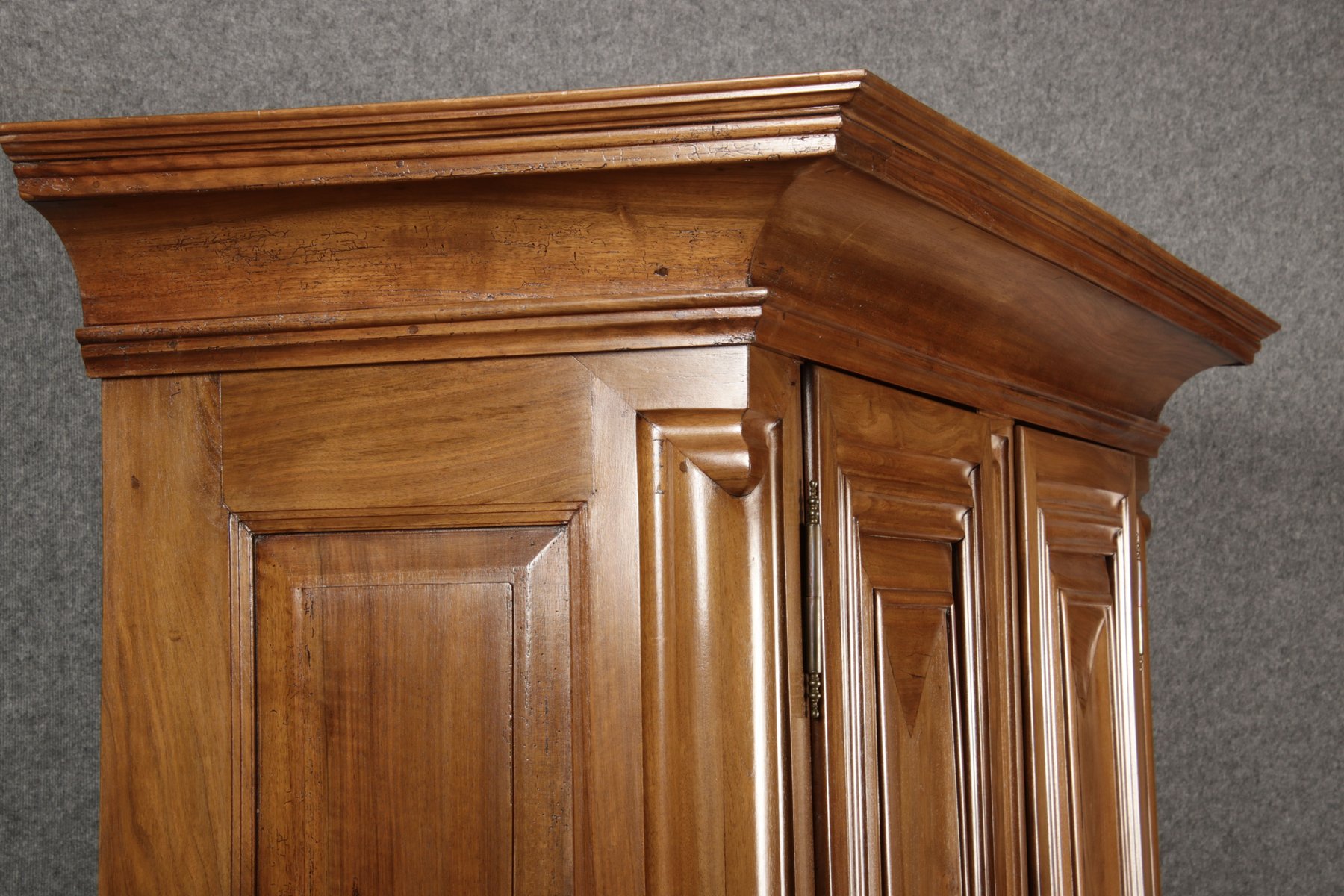 18th Century Baroque Walnut Nose Half Shaft Cabinet, 1750s for sale at ...