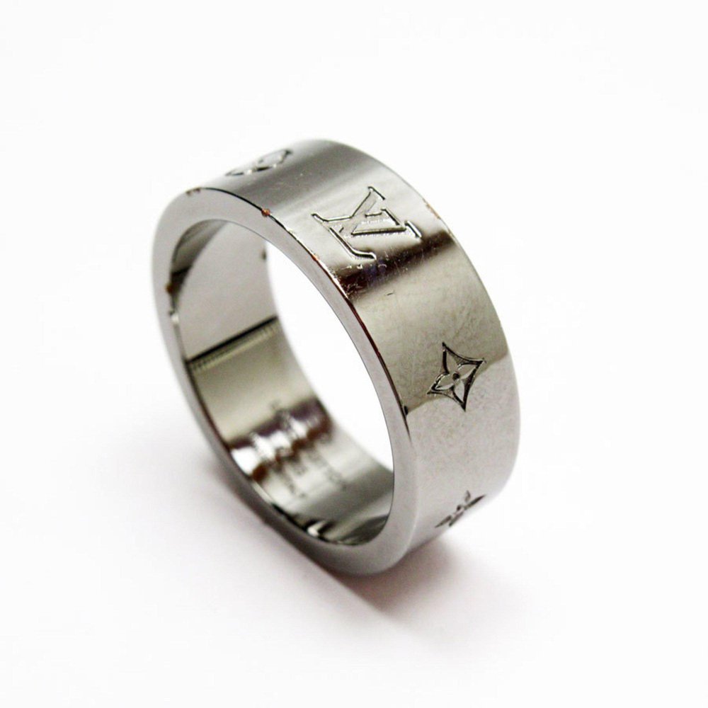 LV Ring in Metal from Louis Vuitton for sale at Pamono
