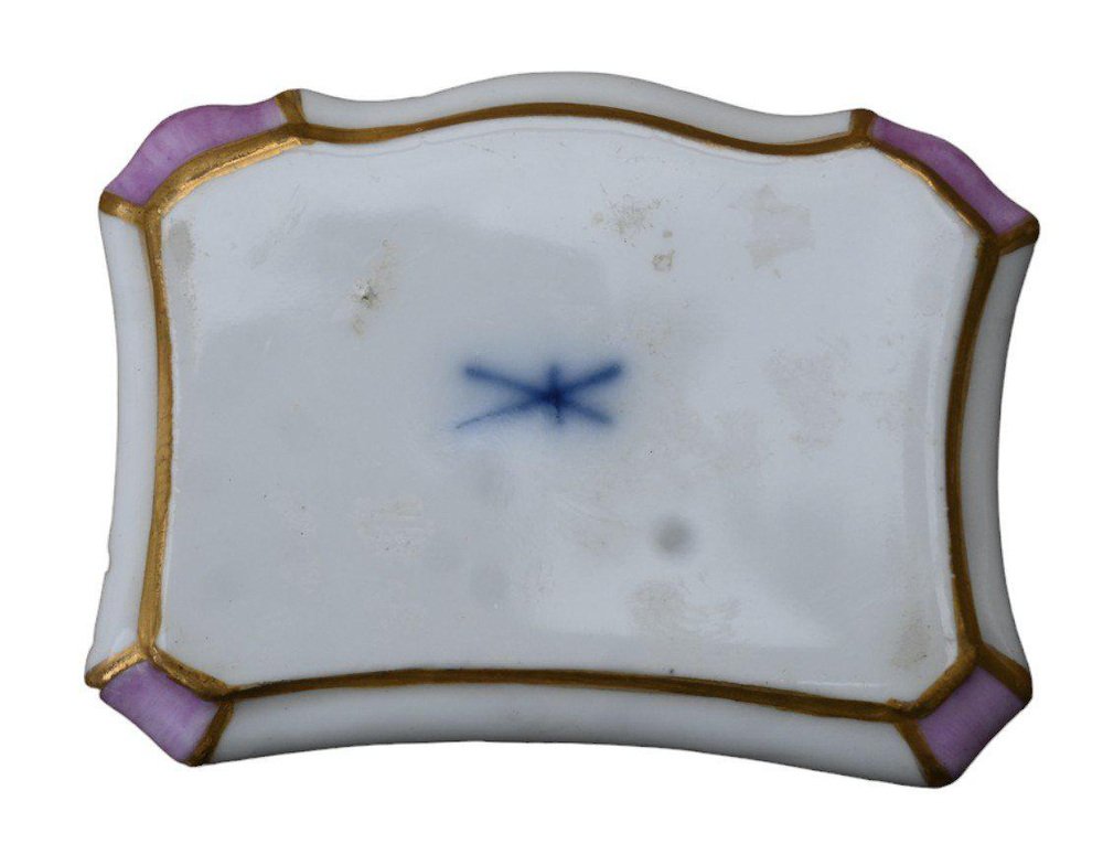 Meissen Style Porcelain Snuff Box from Samson for sale at Pamono