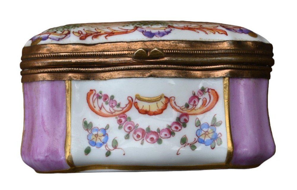 Meissen Style Porcelain Snuff Box from Samson for sale at Pamono