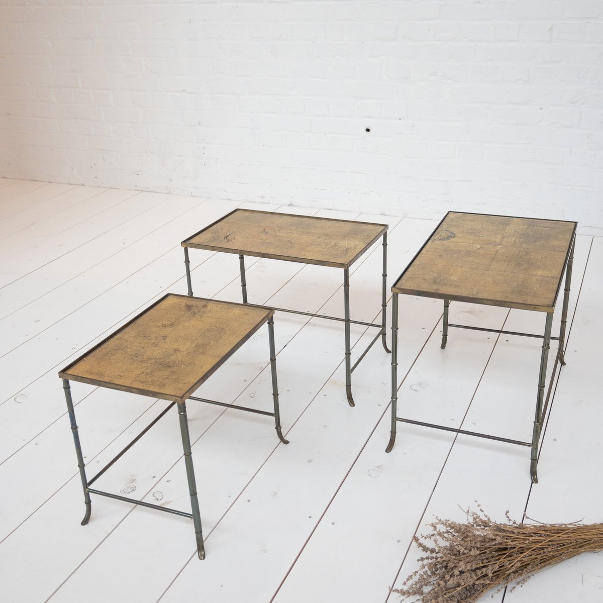 Vintage Brass Nesting Tables, 1970, Set of 3 for sale at Pamono