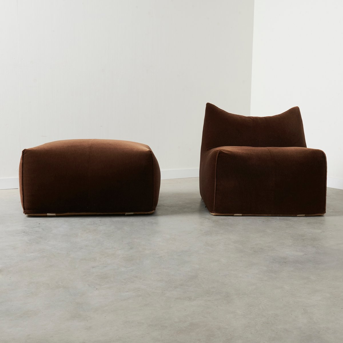Set of Le Bambole Lounge Chair and Ottoman by Mario Bellini for B&B ...