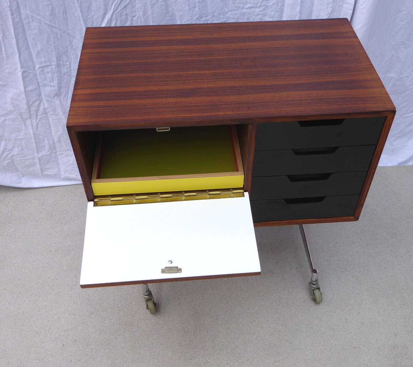 Small Chest of Drawers on Wheels, 1960s for sale at Pamono