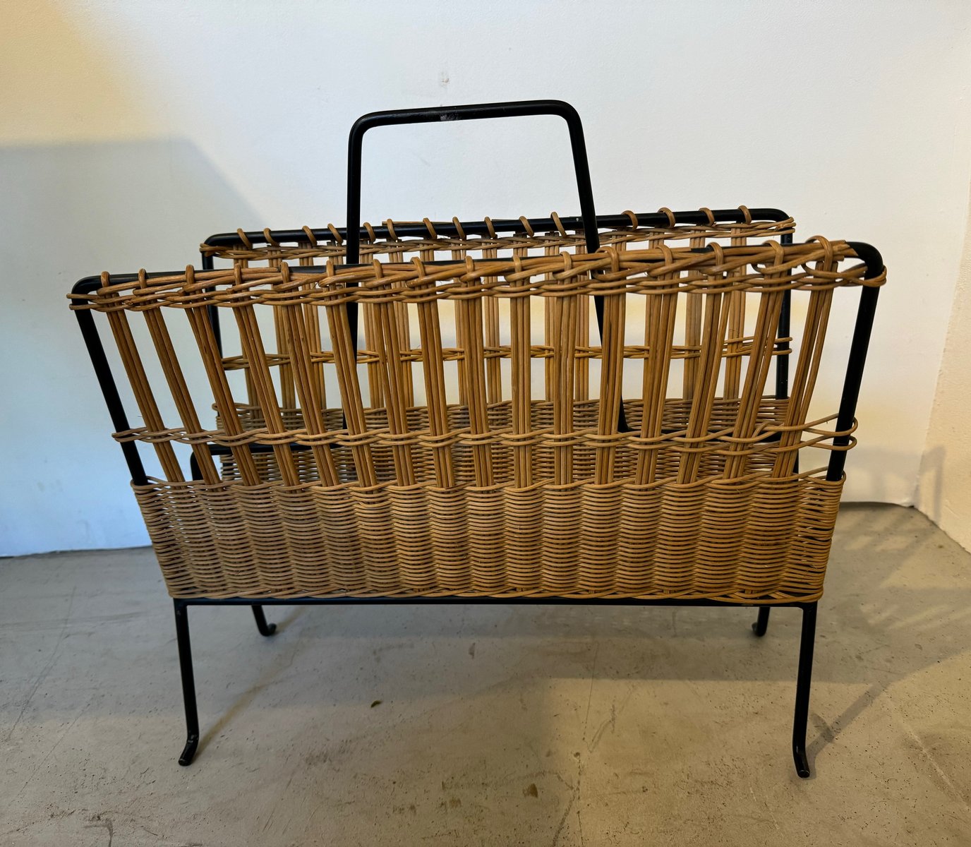 Vintage Magazine Rack for sale at Pamono