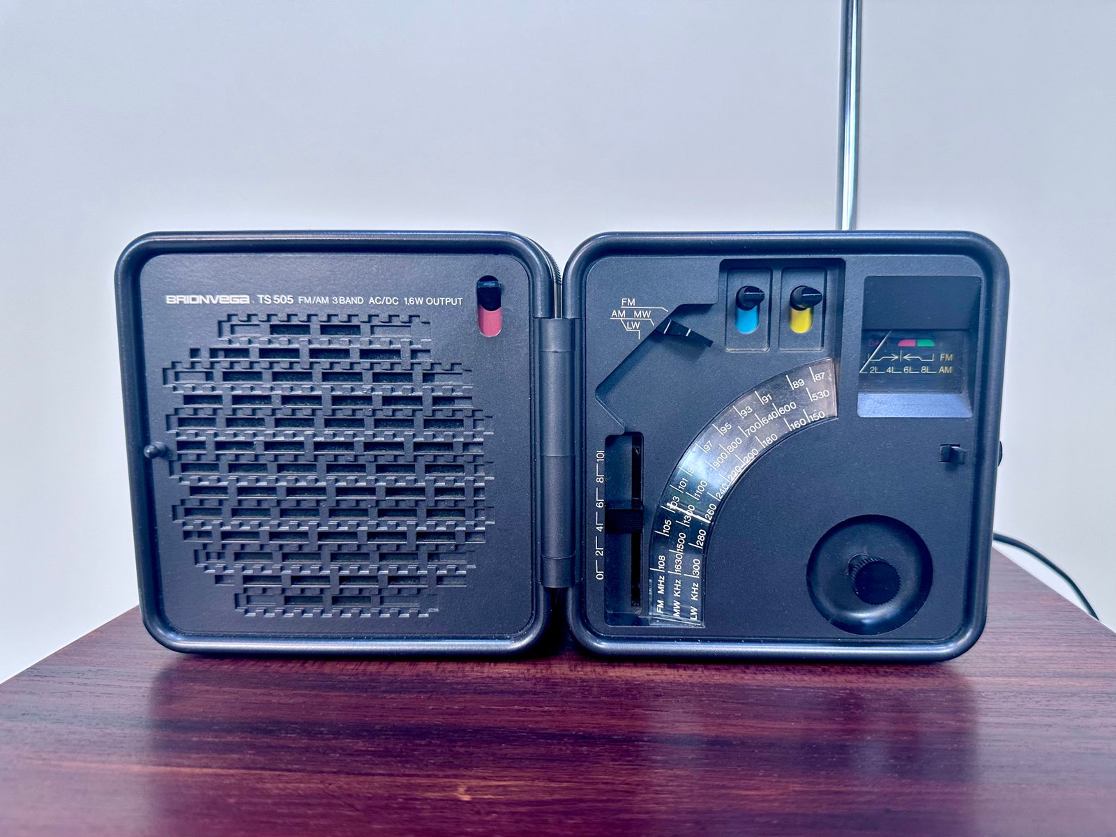 Ts 505 Portable Cube Radio by Richard Sapper & Maro Zanuso for ...