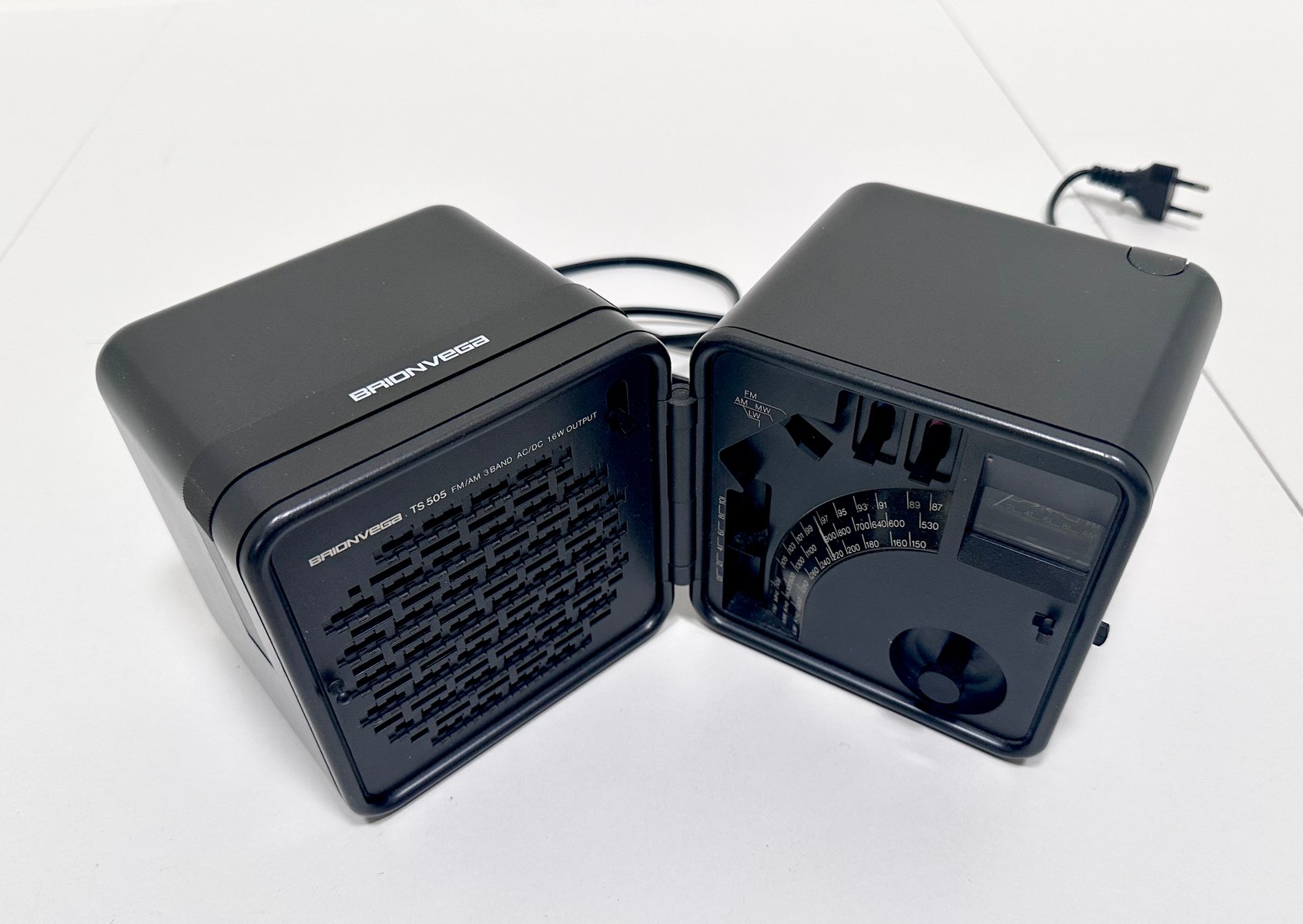 Ts 505 Portable Cube Radio by Richard Sapper & Maro Zanuso for ...