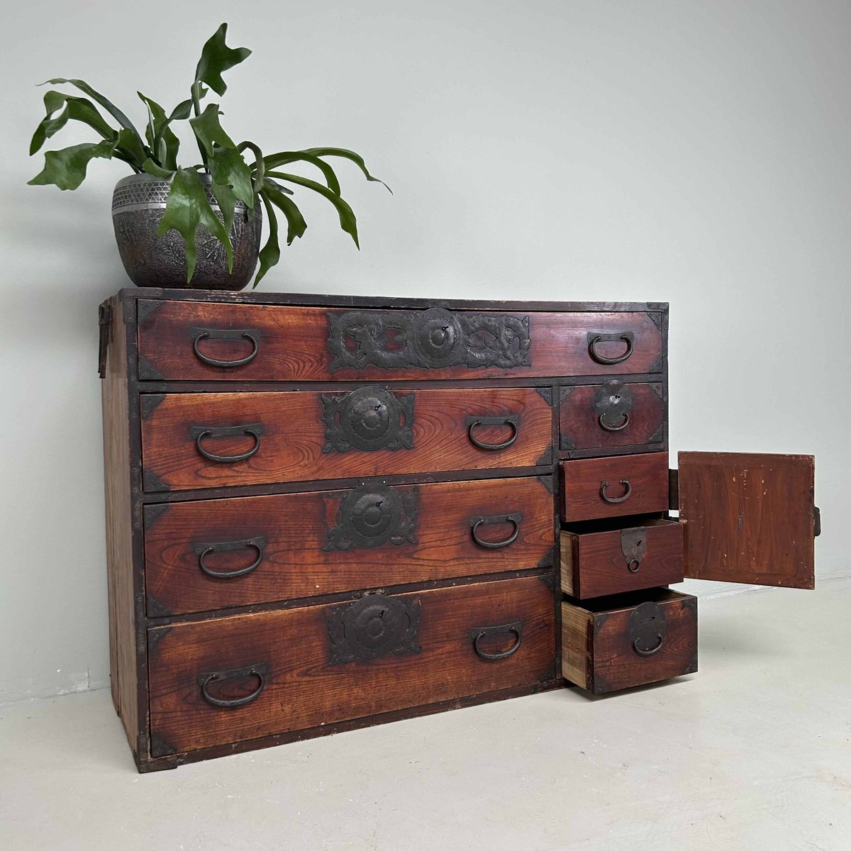 Meiji Period Japanese Traditional Tansu Drawer Cabinet, 1890s for sale ...