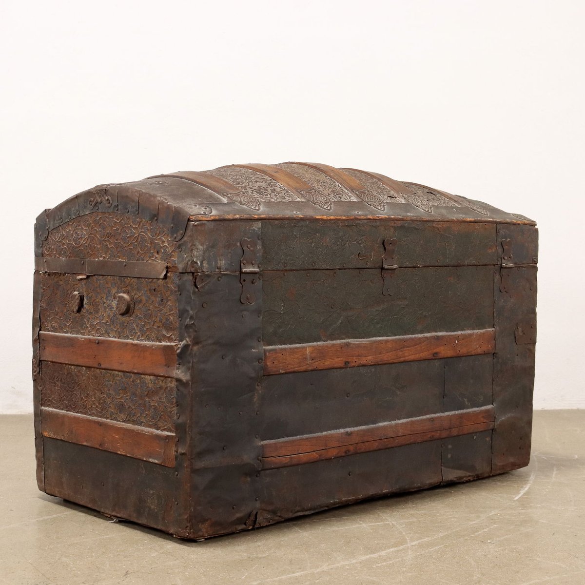 Neo-Renaissance Wood Chest for sale at Pamono