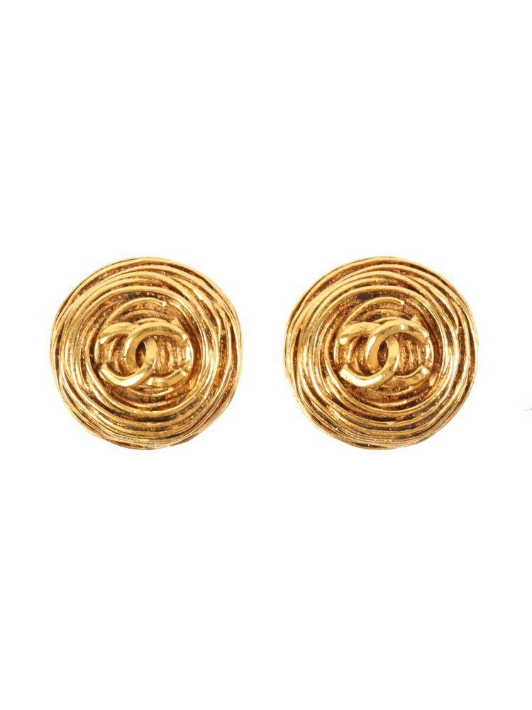 Gold Round CC Mark Earrings from Chanel, 1994, Set of 2 for sale at Pamono
