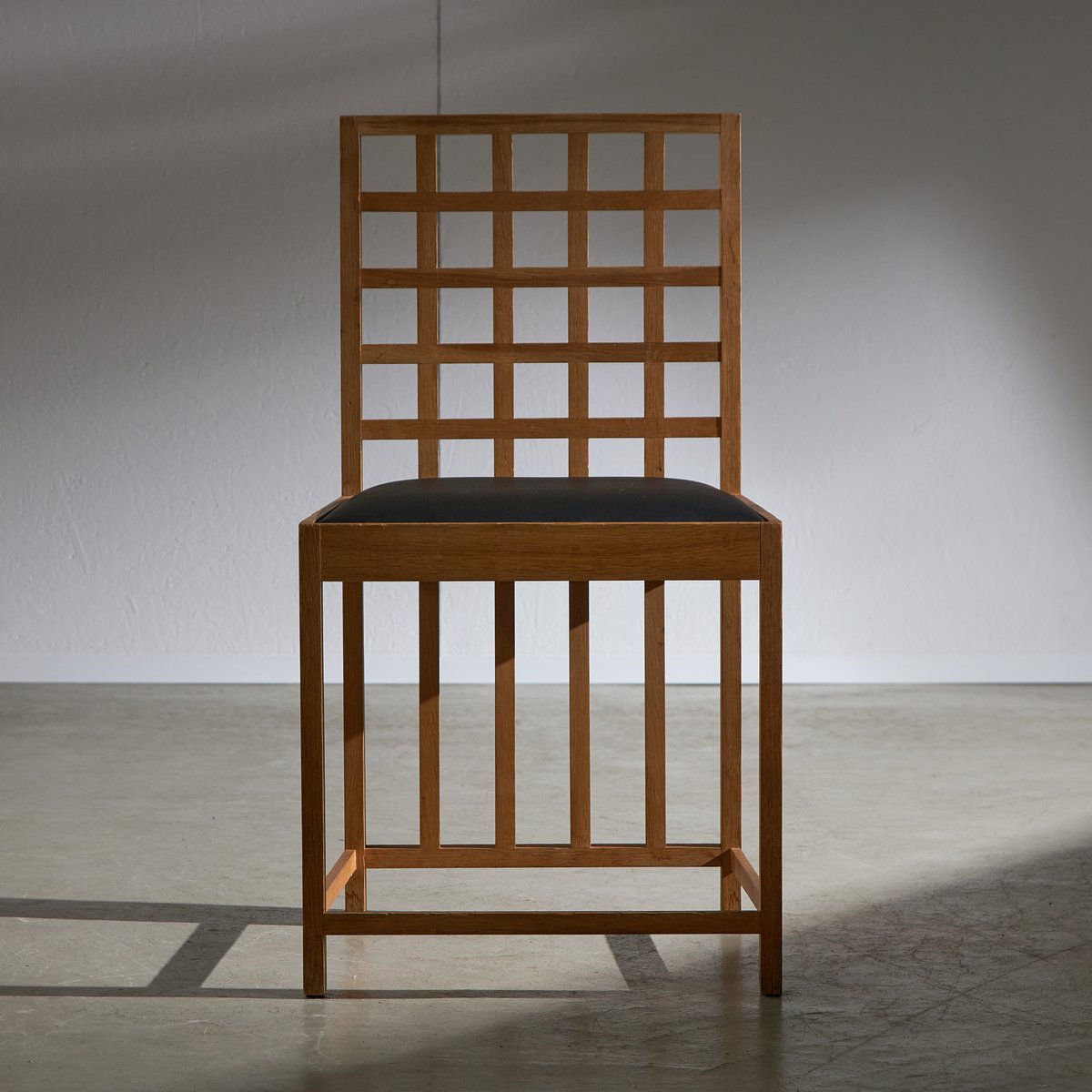 Grid-Back Chair in Mackintosh Style for sale at Pamono