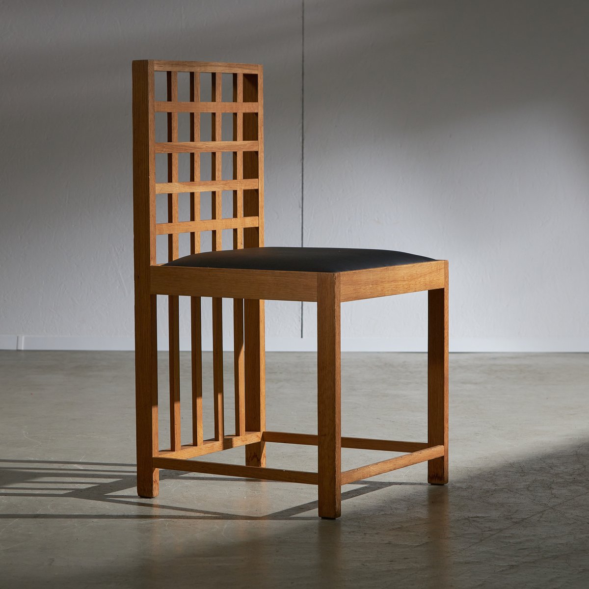 Grid-Back Chair in Mackintosh Style for sale at Pamono