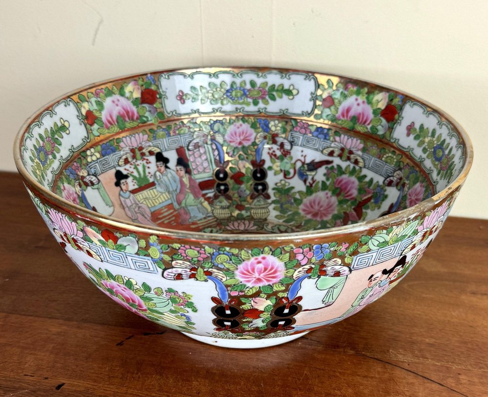 Large Bowl in Canton Porcelain for sale at Pamono