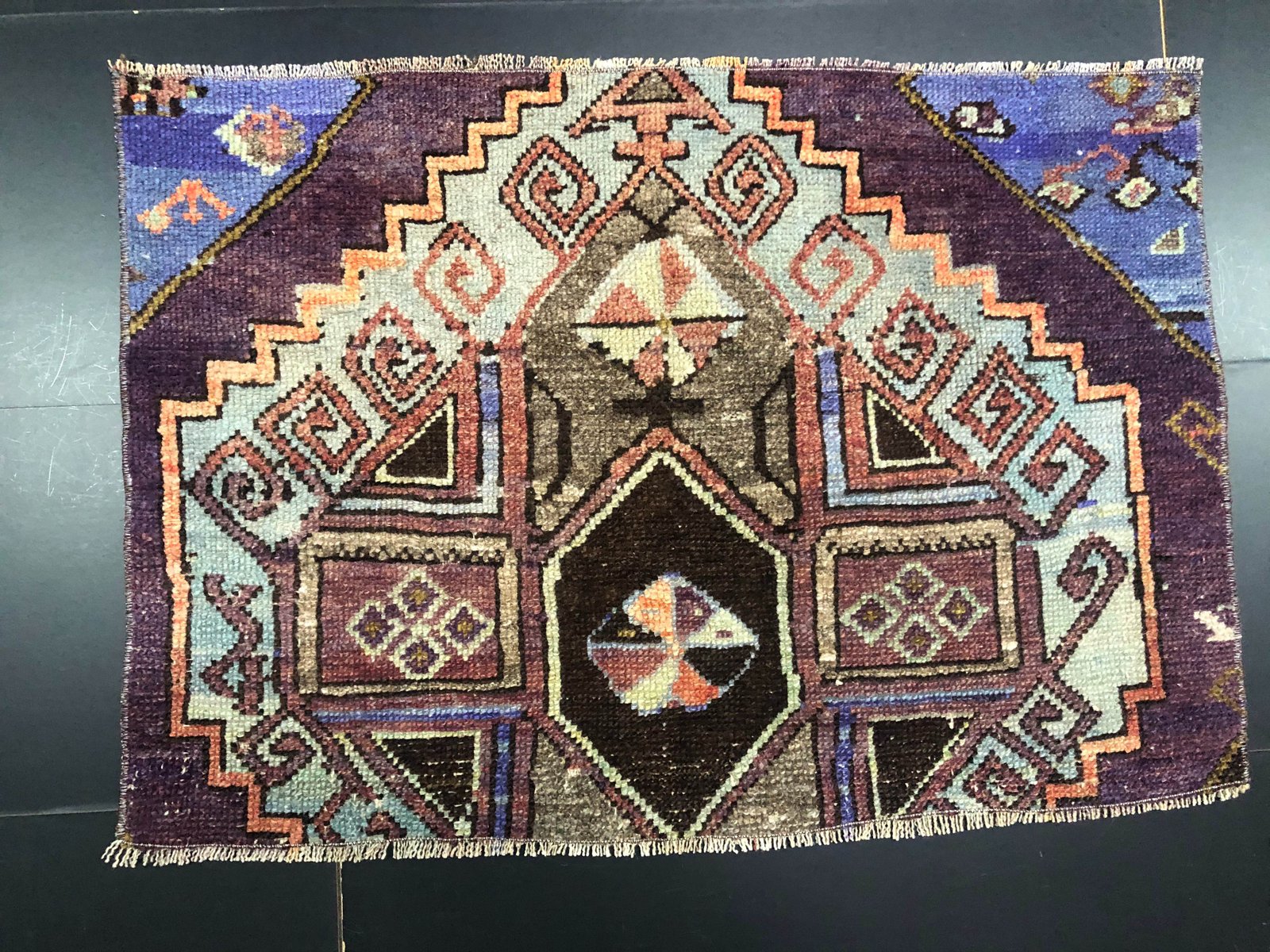 Small Turkish Wool Rug, 1960s for sale at Pamono
