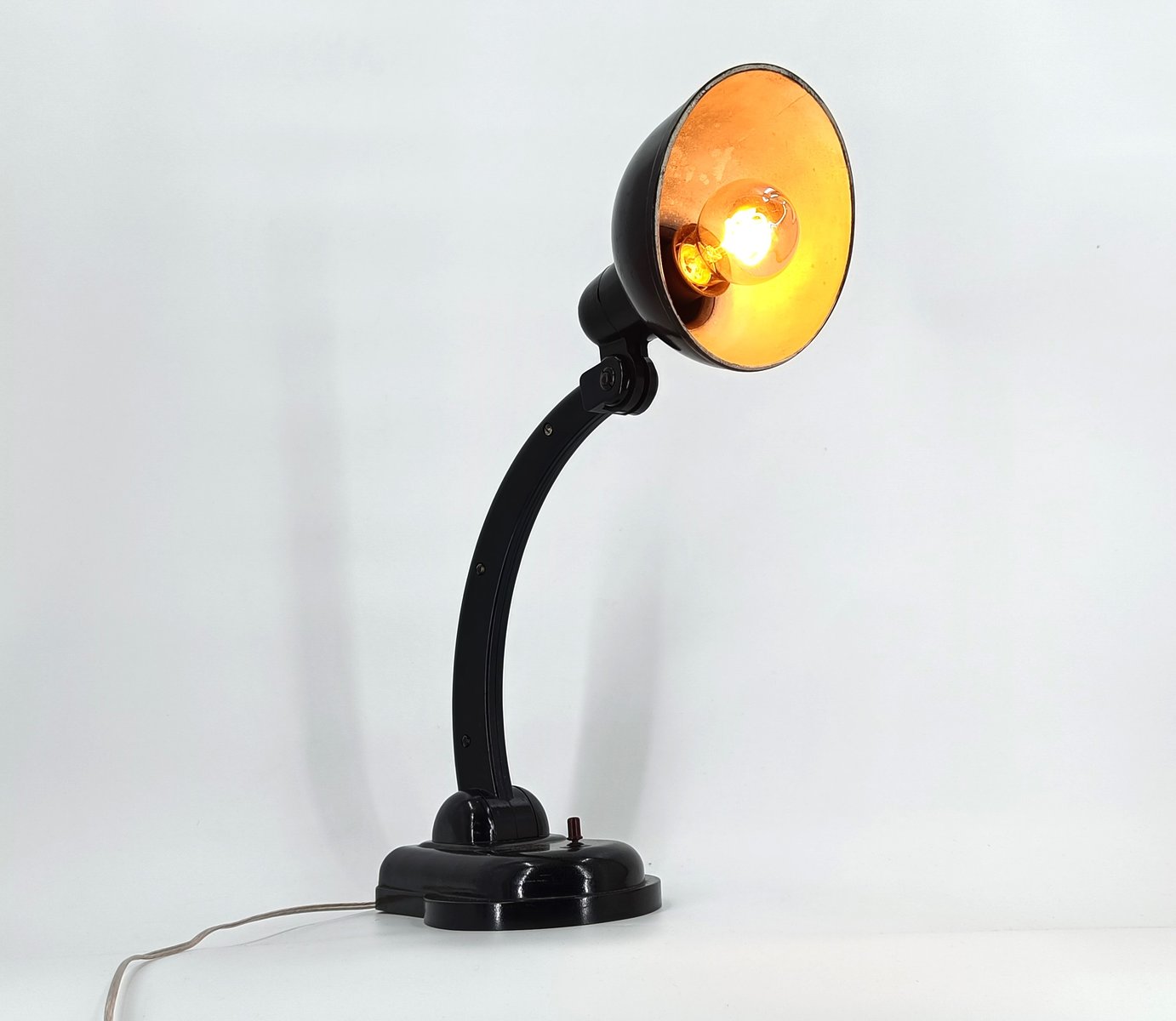 Art Deco Bakelite Desk Lamp, 1950s for sale at Pamono