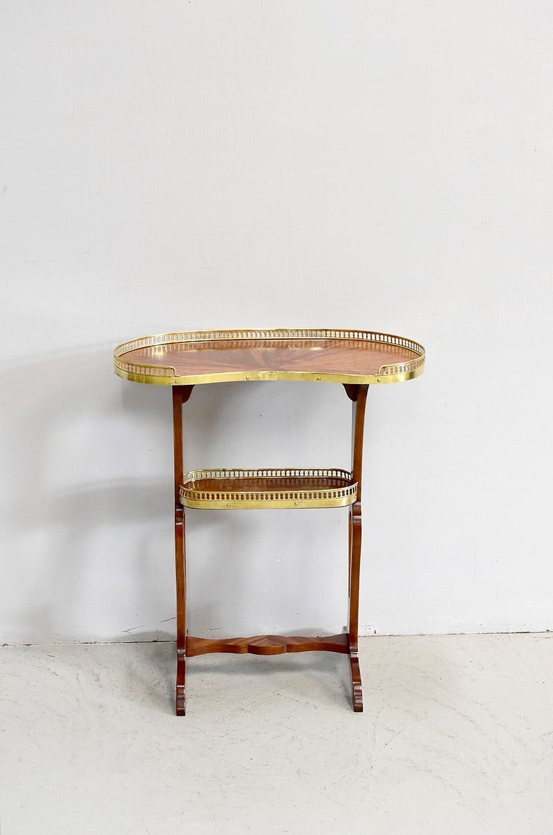 Small Kidney Serving Table, 1900s for sale at Pamono