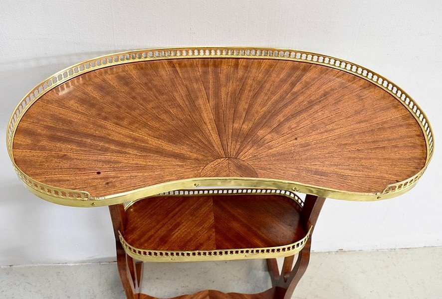 Small Kidney Serving Table, 1900s for sale at Pamono