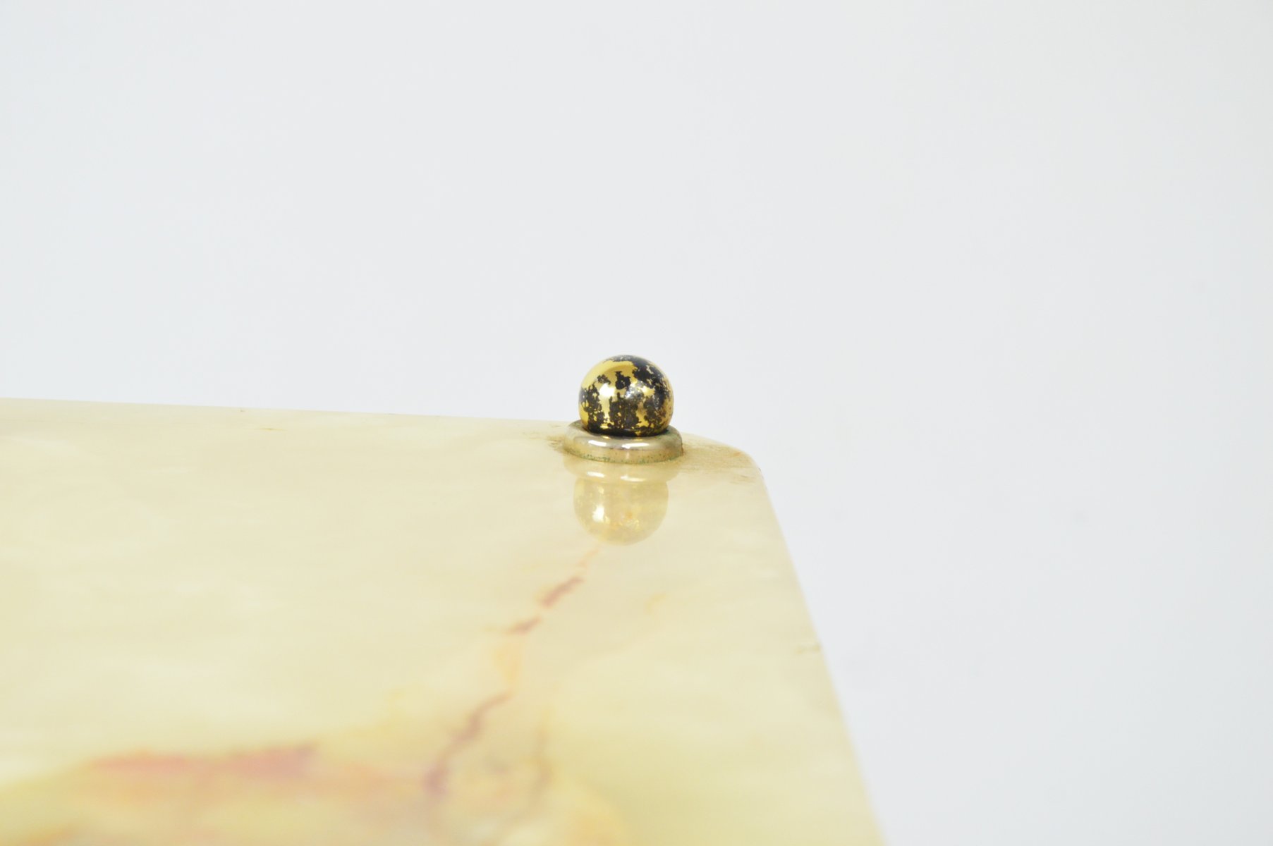 Onyx Side Table, 1980s for sale at Pamono