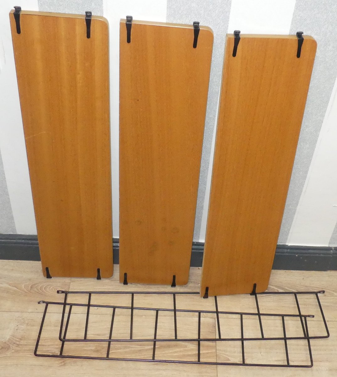 Vintage String Shelf, 1960s for sale at Pamono