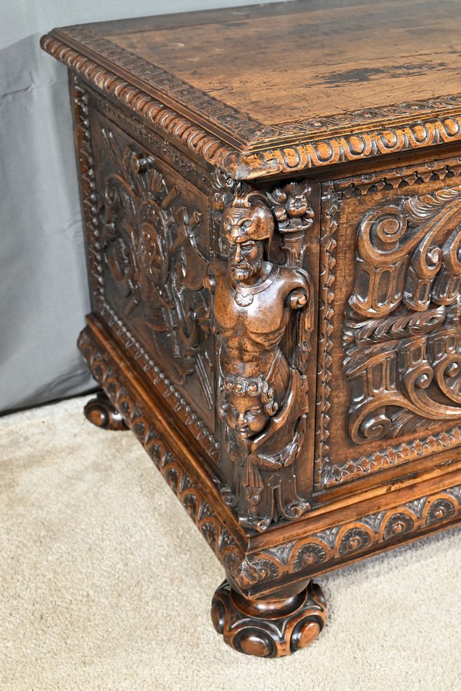 Late 18th Century Renaissance French Walnut Chest for sale at Pamono