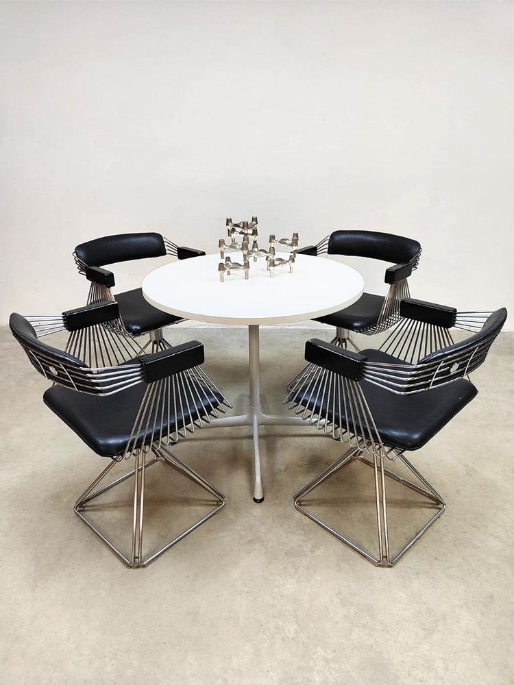 Vintage Round Contract Table from Vitra Eames for sale at Pamono