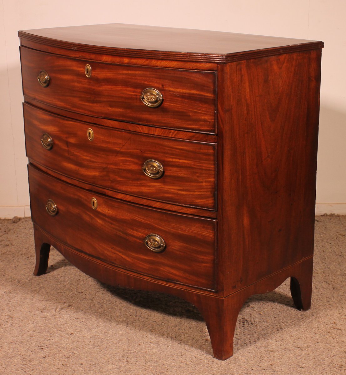 Small Regency Domed Mahogany Commode, 1800 for sale at Pamono
