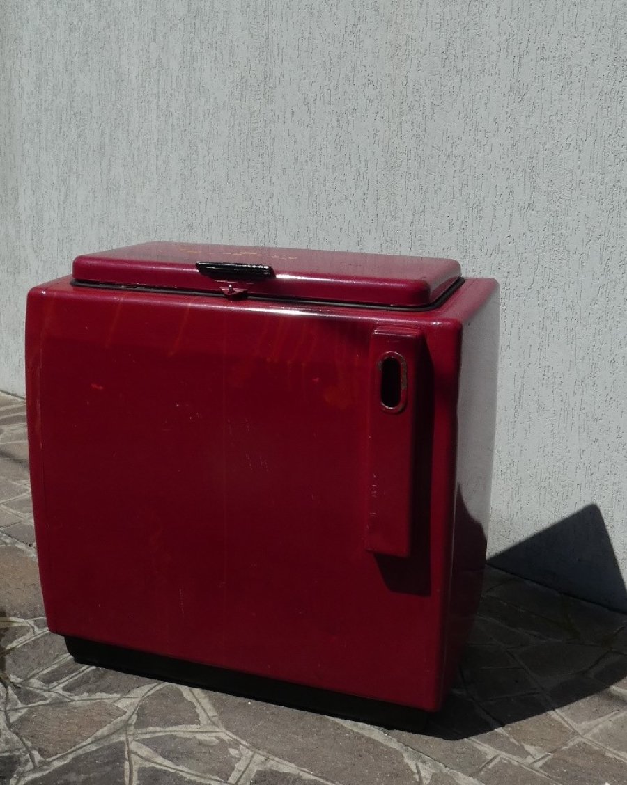 Steel and Enamel Bar Ice Chest by Coca-Cola, United States, 1960s for ...