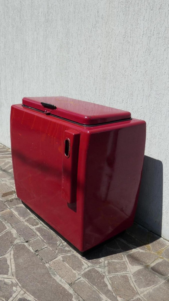 Steel and Enamel Bar Ice Chest by Coca-Cola, United States, 1960s for ...