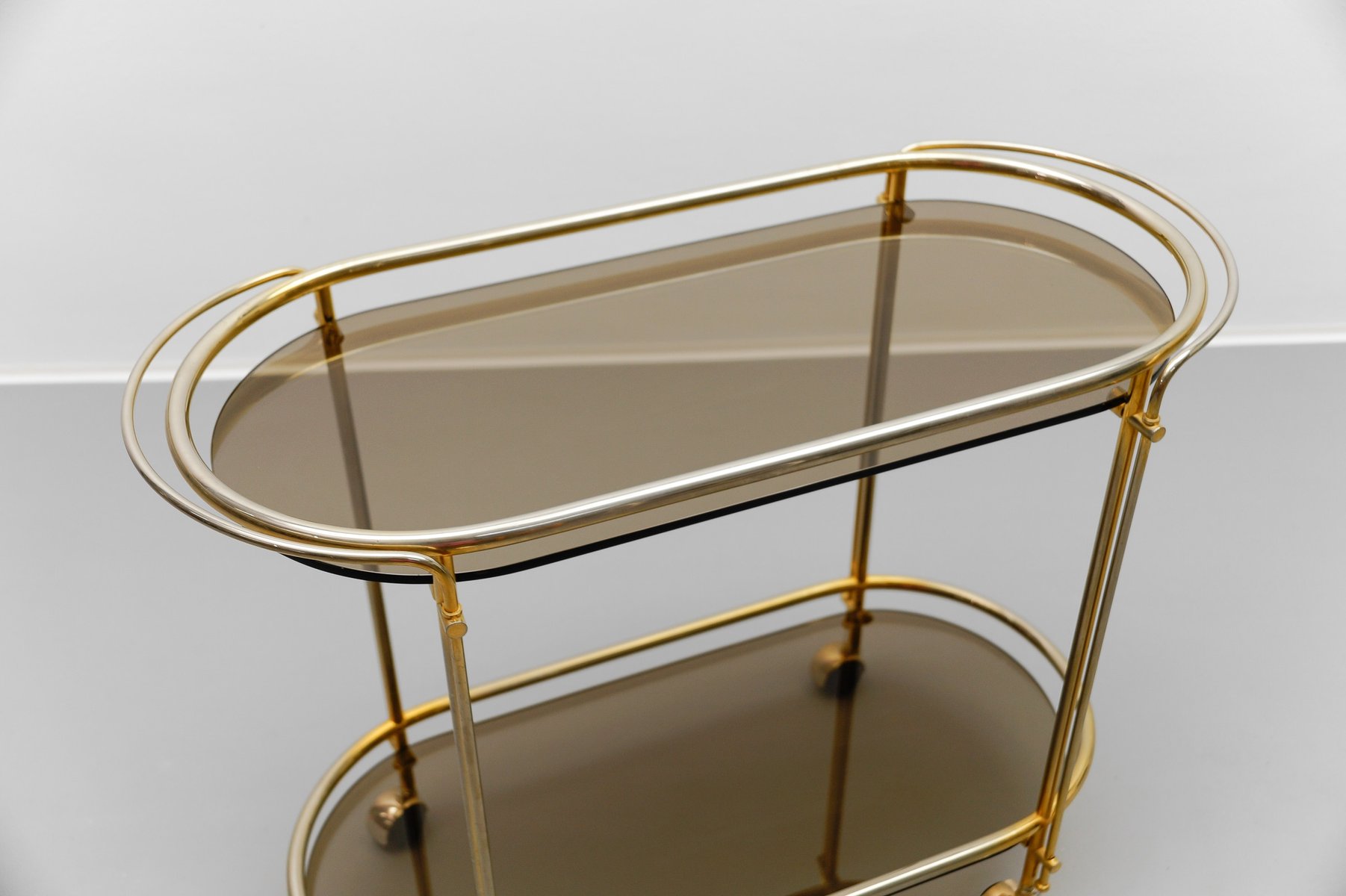Italian Brass & Smoked Glass Serving Bar Cart, 1950s for sale at Pamono