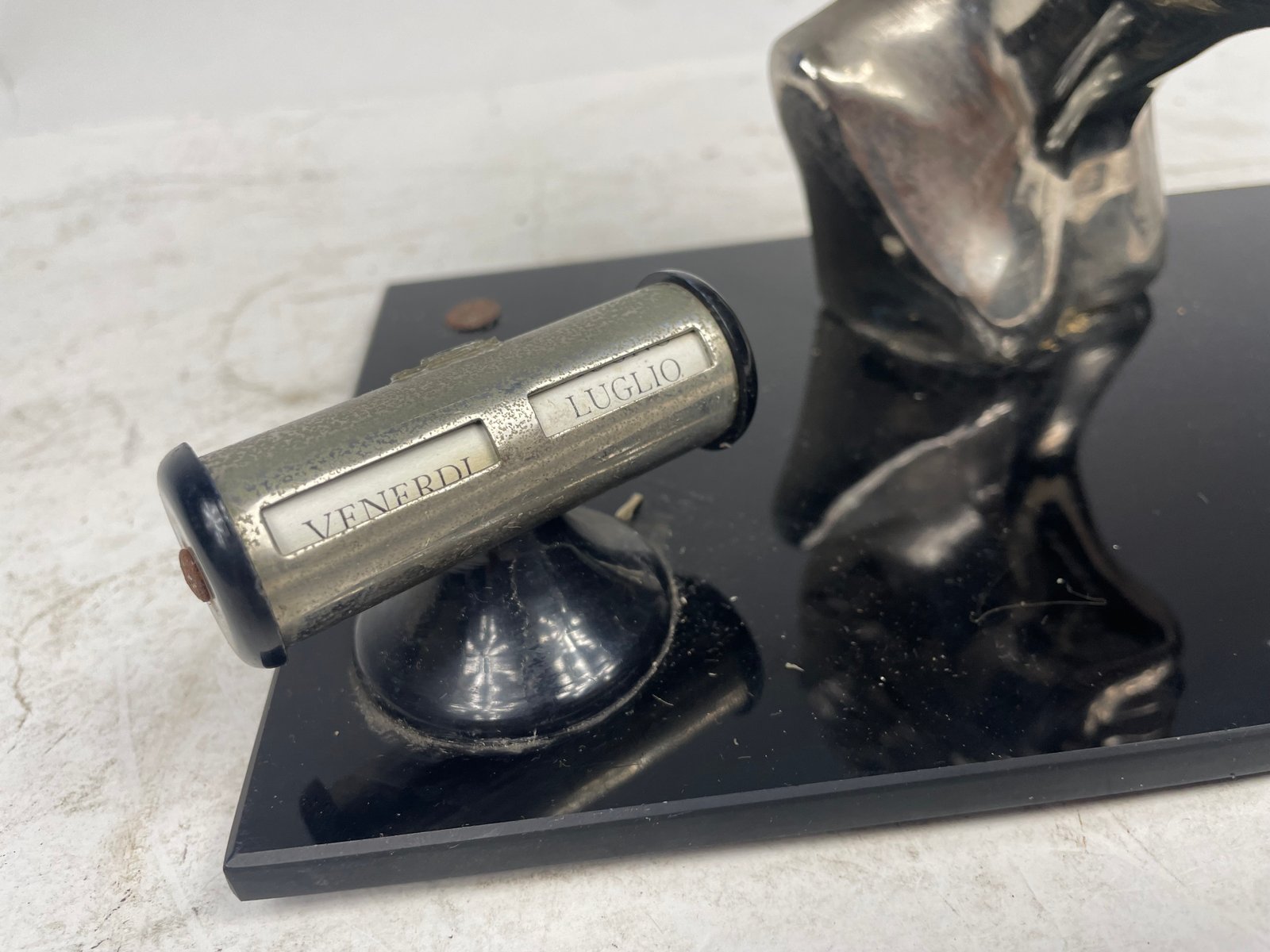 Vintage Liberty Pen Holder with Lady Luck Statue, 1920s for sale at Pamono