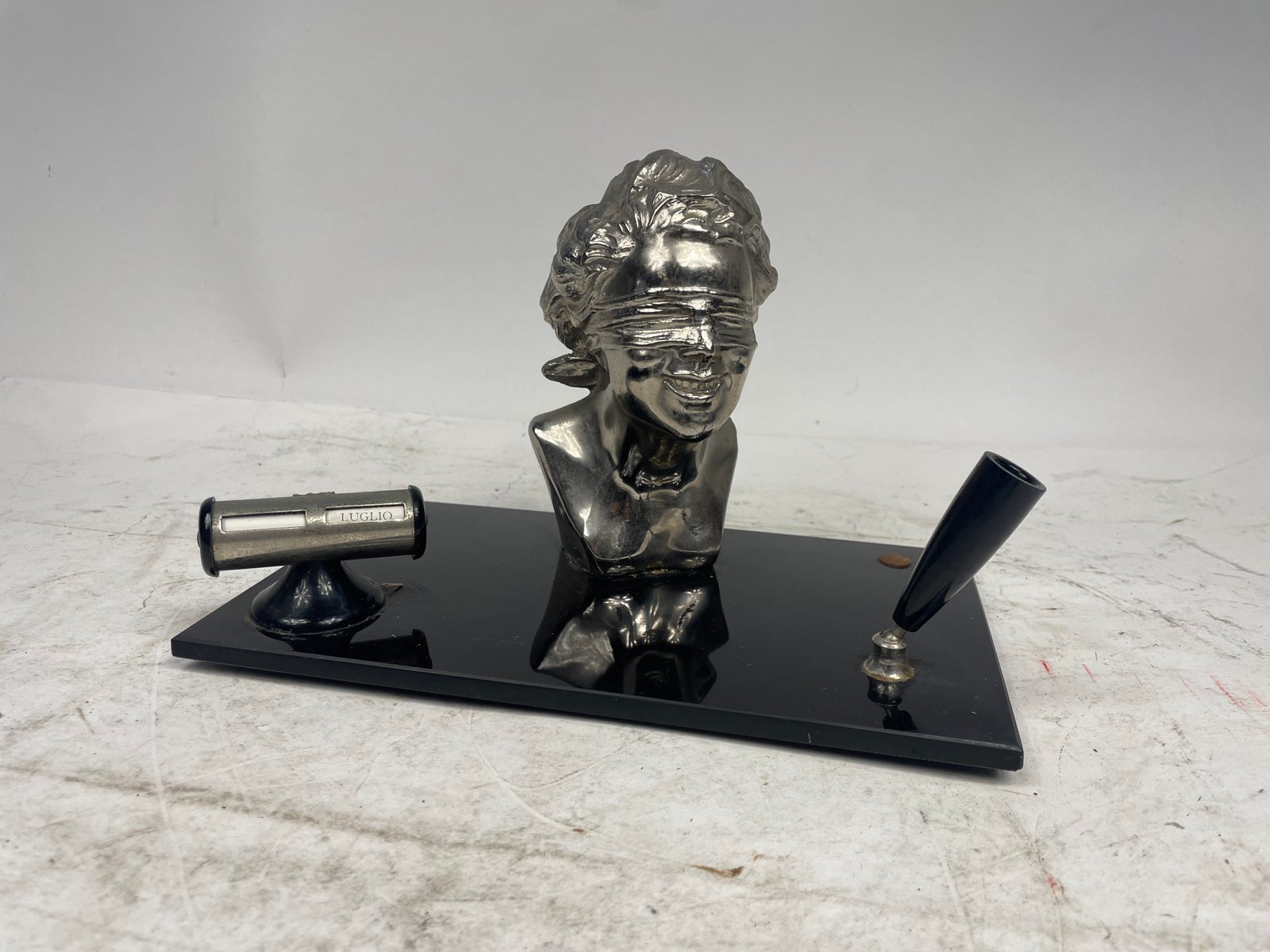 Vintage Liberty Pen Holder with Lady Luck Statue, 1920s for sale at Pamono