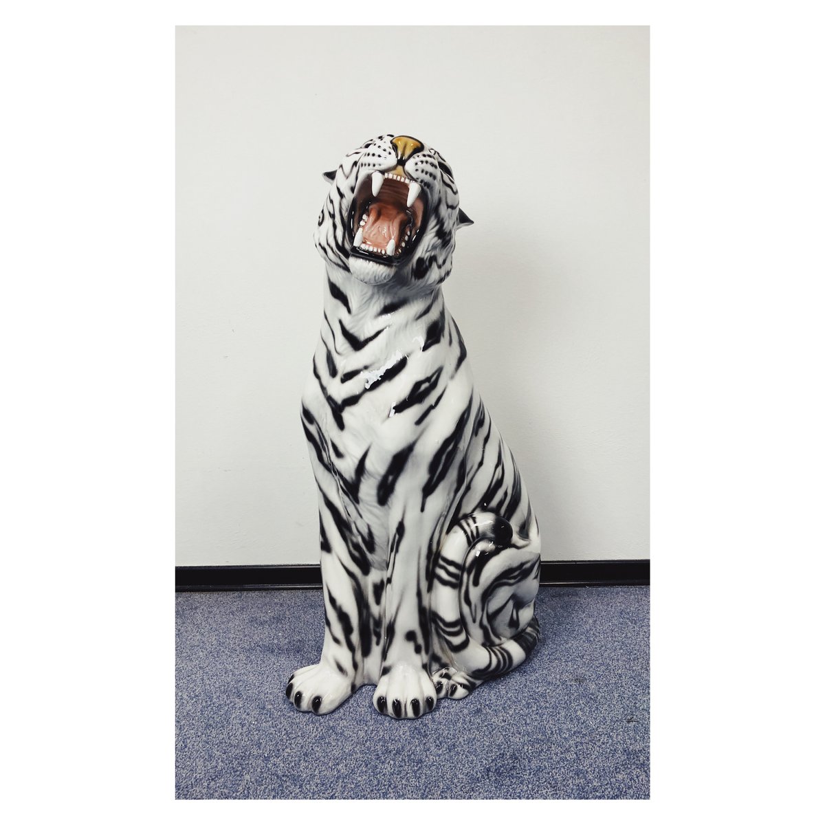 White Tiger Figurine in Ceramic by Ceramiche Boxer for sale at Pamono