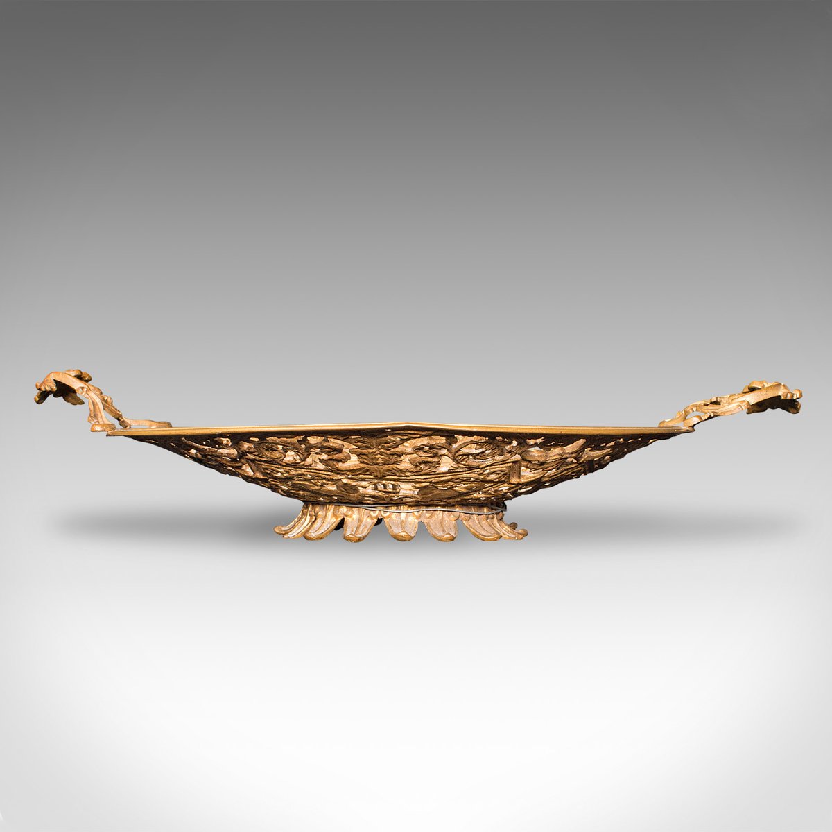 English Exhibition Gilt Metal Display Bowl for sale at Pamono