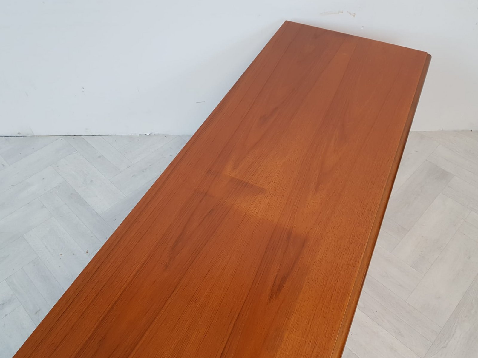 Mid-Century Danish Design Sideboard from Meredew, 1970s for sale at Pamono