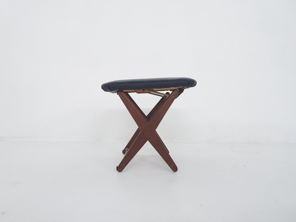 Vintage Adjustable Foot Stool in Teak and Vinyl, 1960s for sale at Pamono