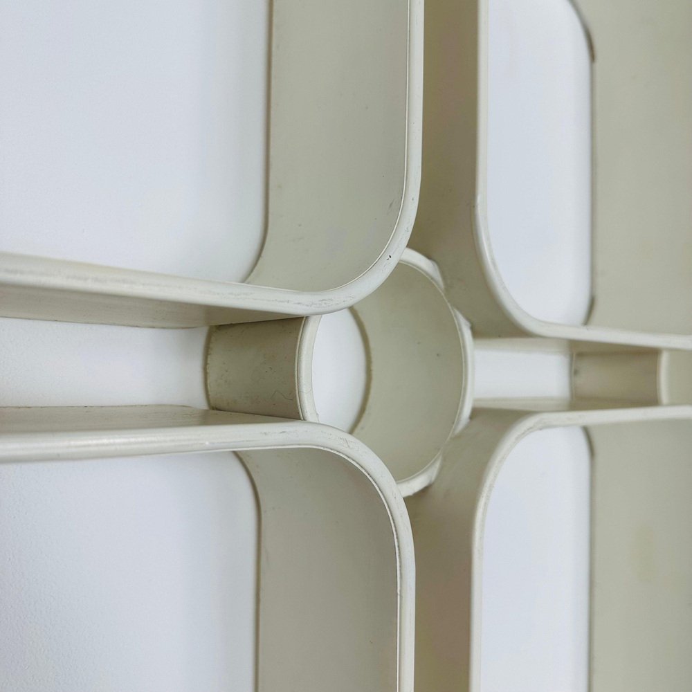 White Space Age Plastic Wall Shelves, 1970s for sale at Pamono
