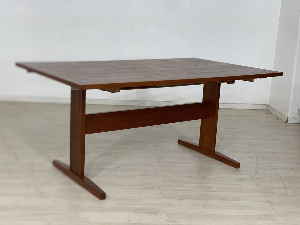 Mid-Century Danish Teak Dining Table for sale at Pamono