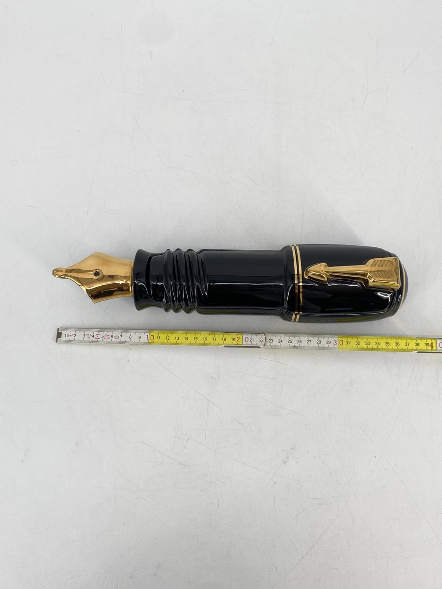 Vintage Porcelain Box in the Shape of a Parker Fountain Pen from the ...