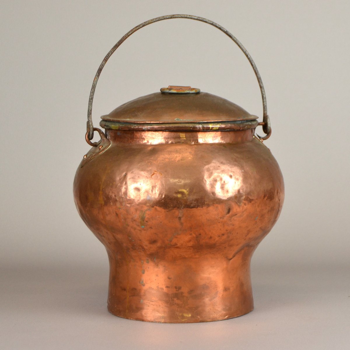 Large Antique Copper Water Vessel for sale at Pamono