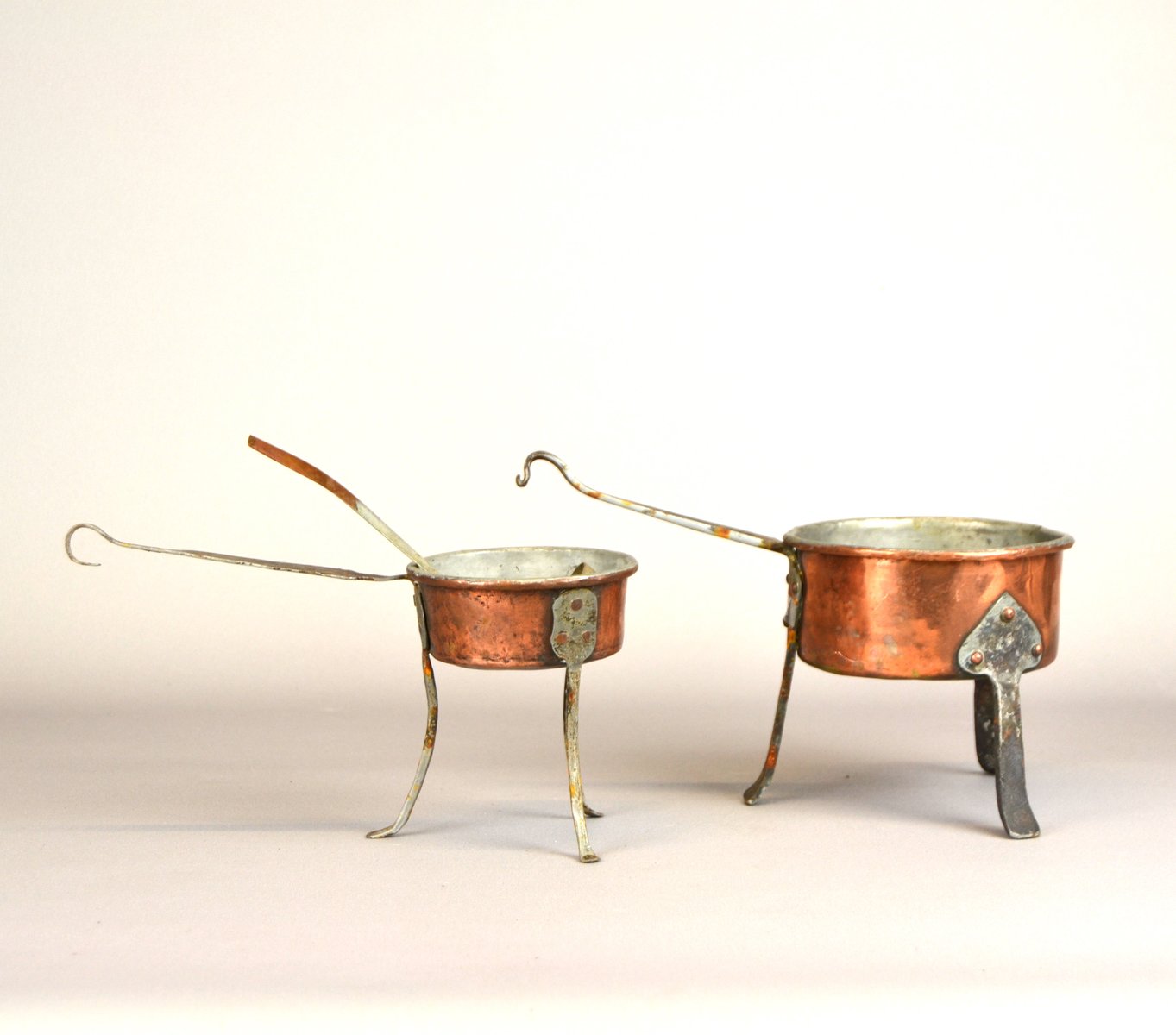 Vintage Copper Vessels, 1950s, Set of 4 for sale at Pamono