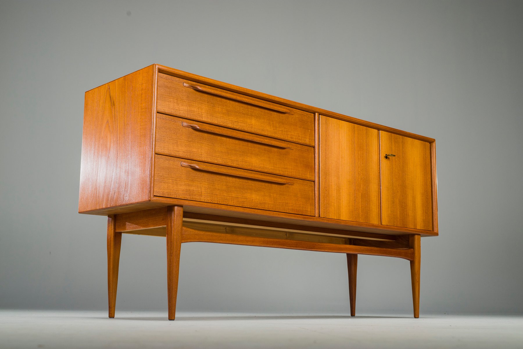 Mid-Century Teak Type RT 200 Sideboard in Teak by Heinrich Riestenpatt ...
